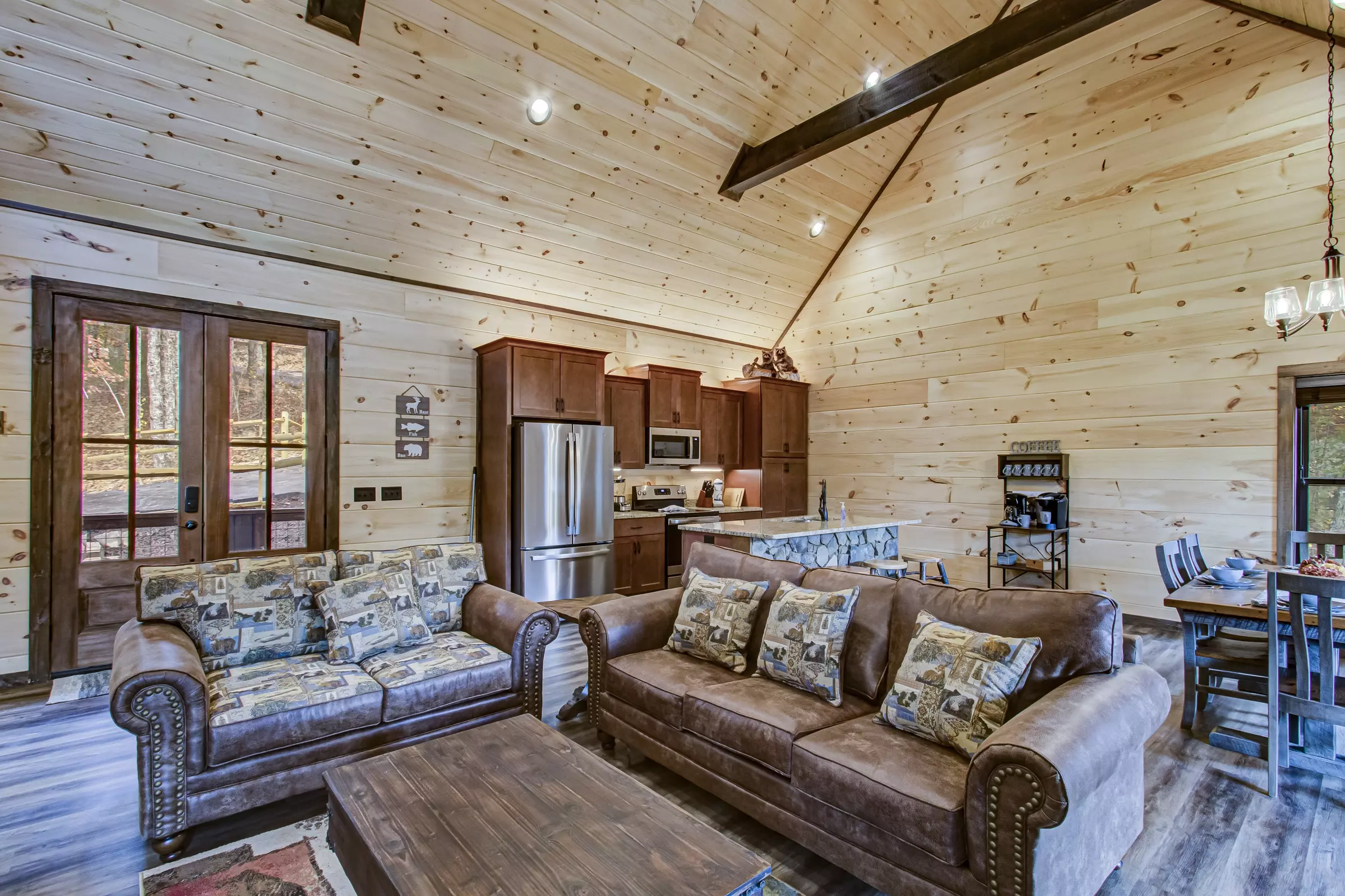 Sevierville Cabin Rental - Honey Bear Hill #326 - 3 bedroom