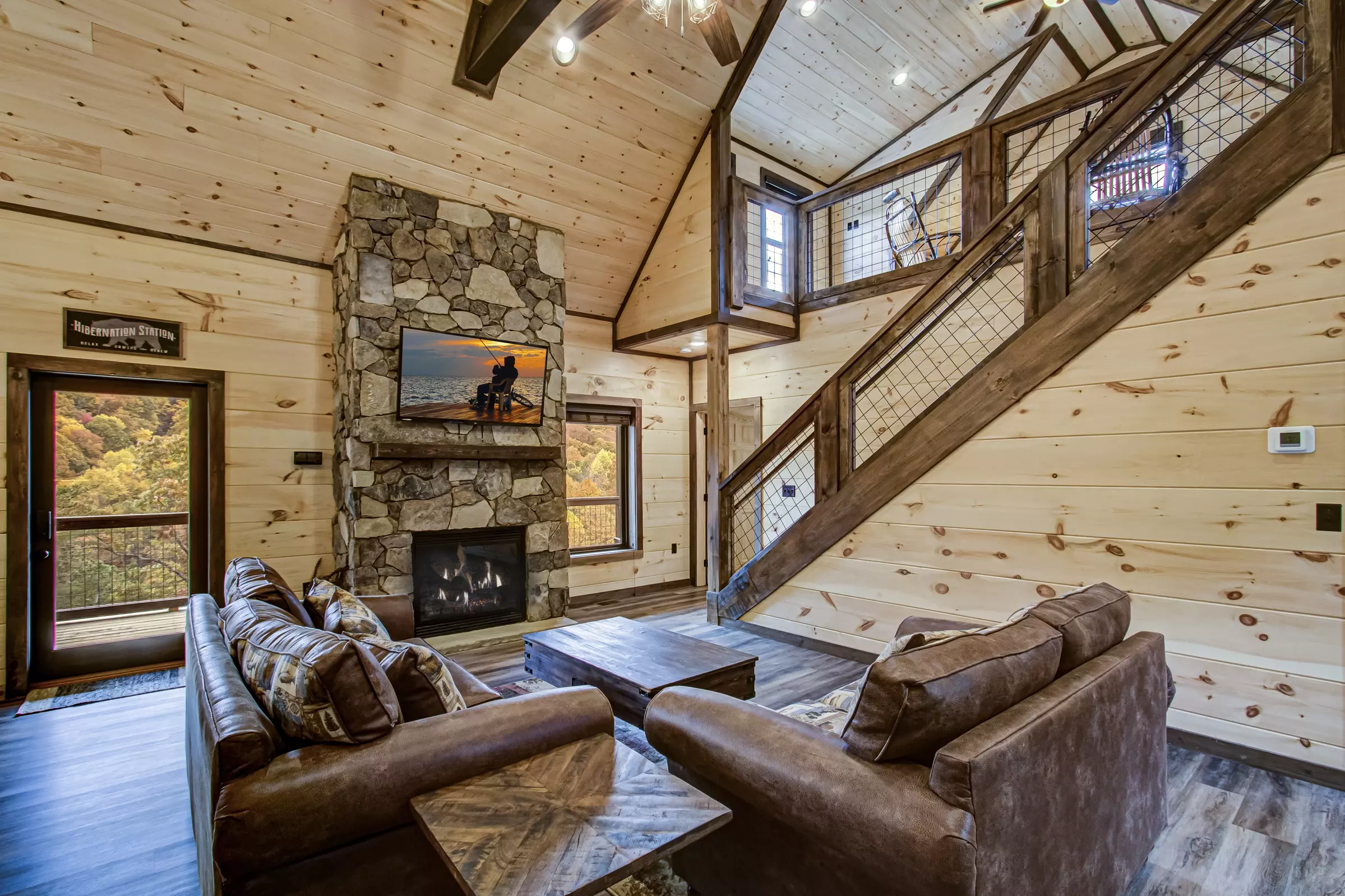 Sevierville Cabin Rental - Honey Bear Hill #326 - 3 bedroom