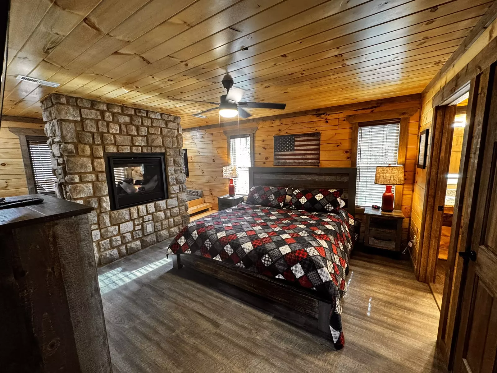Gatlinburg Cabin Rental - Legends Pool Lodge #450 - 4 bedroom